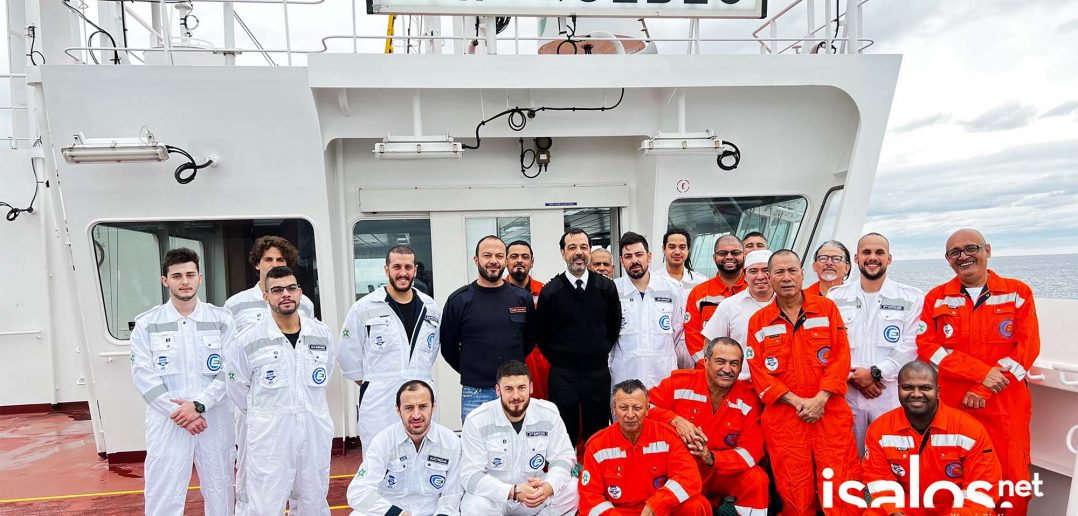 Πρωτοχρονιά εν πλω: Ευχές για το νέο έτος από τους ναυτικούς μας ...