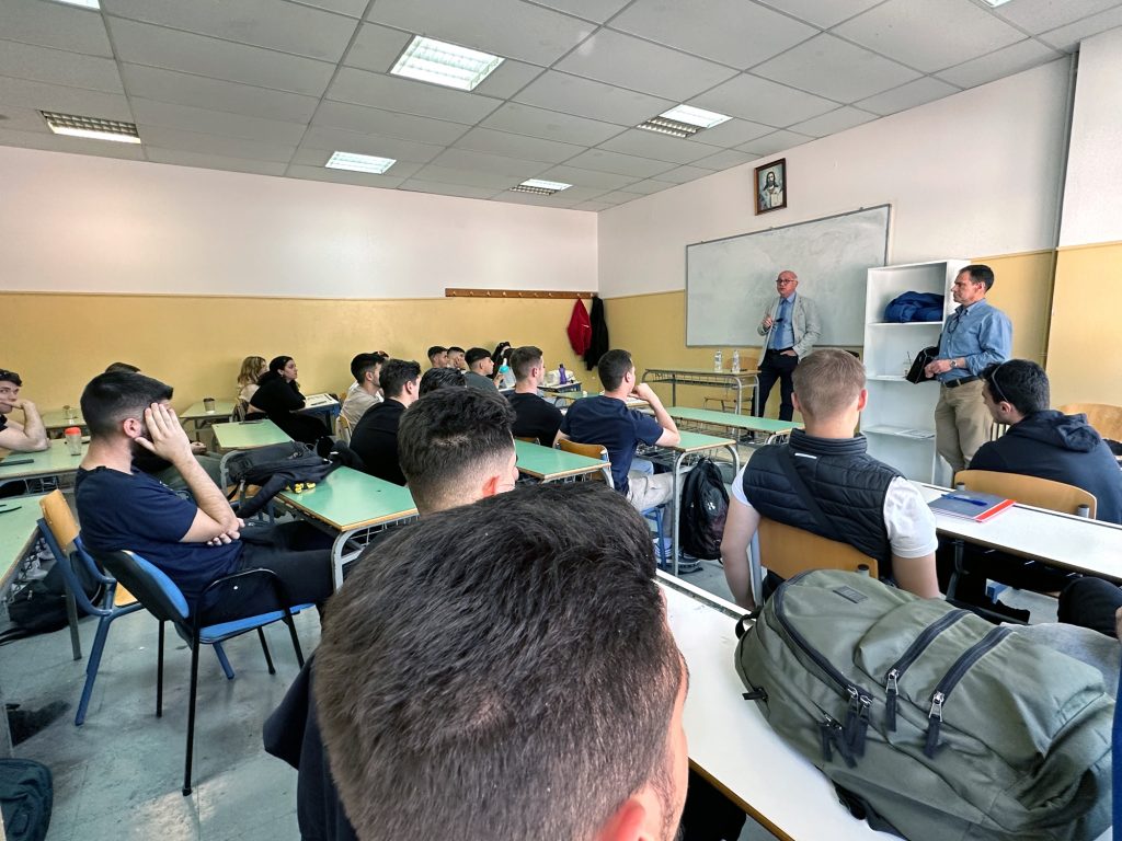 Επιλέγω Ναυτιλία: Η ναυτιλιακή κοινότητα παρούσα στη μεγαλύτερη ΑΕΝ της ...
